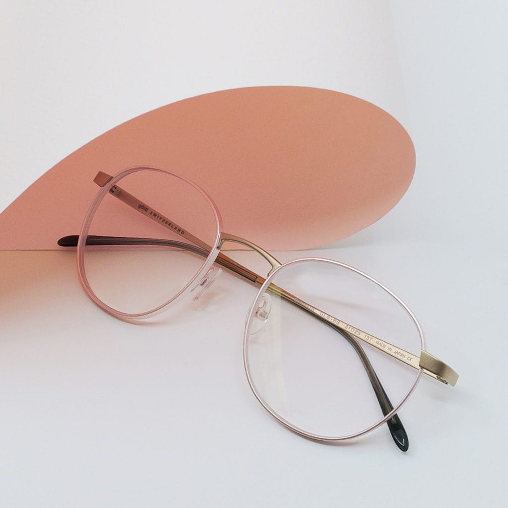 Brillengläser richtig pflegen - OPTIKSTUDIO noll | ehem. Schell Augenoptik